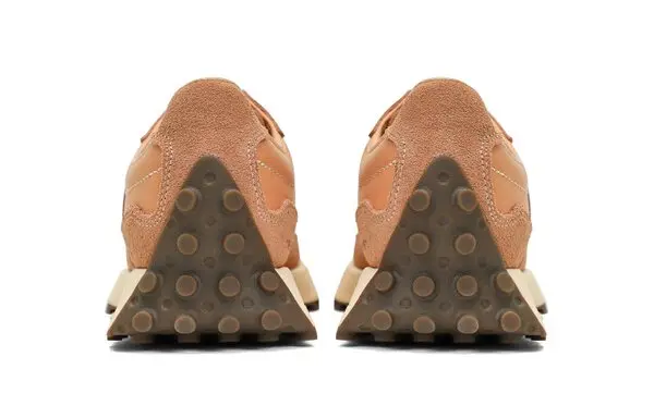 NEW BALANCE 327 Sneakers - Yellow/brown