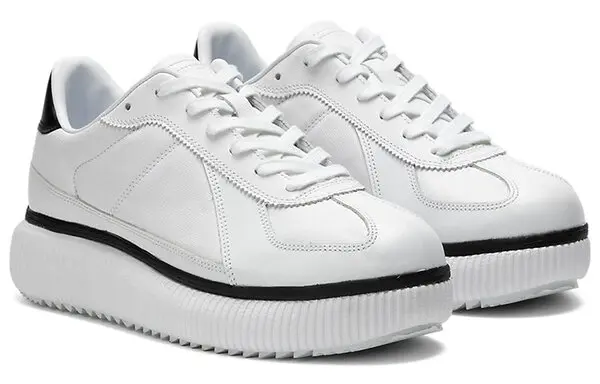 Onitsuka Tiger Delecity Sneakers - White