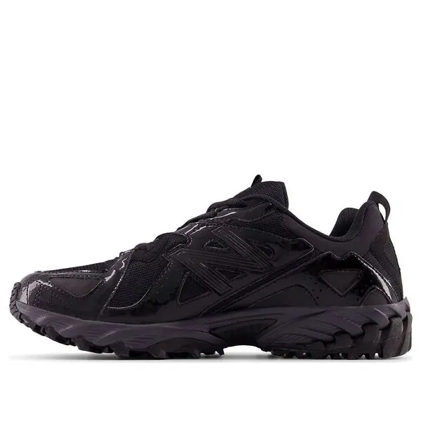 NEW BALANCE 610v1 Lace-up Sneakers - Black