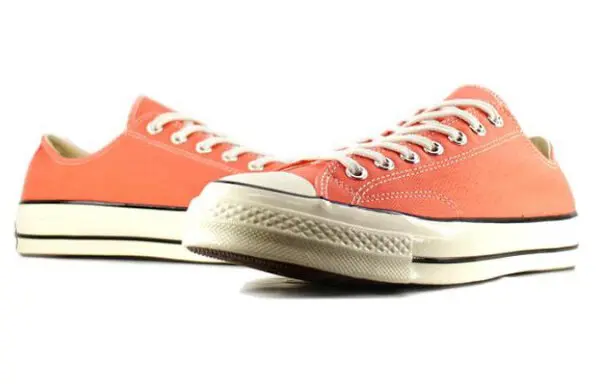 CONVERSE Chuck 70s Low Top Vintage Canvas Sneakers - Pink