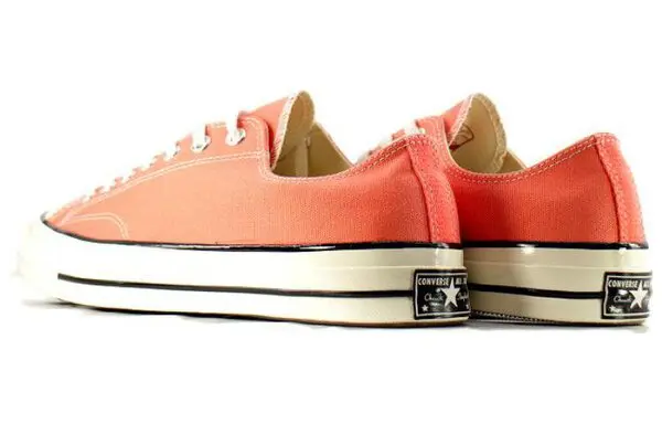 CONVERSE Chuck 70s Low Top Vintage Canvas Sneakers - Pink