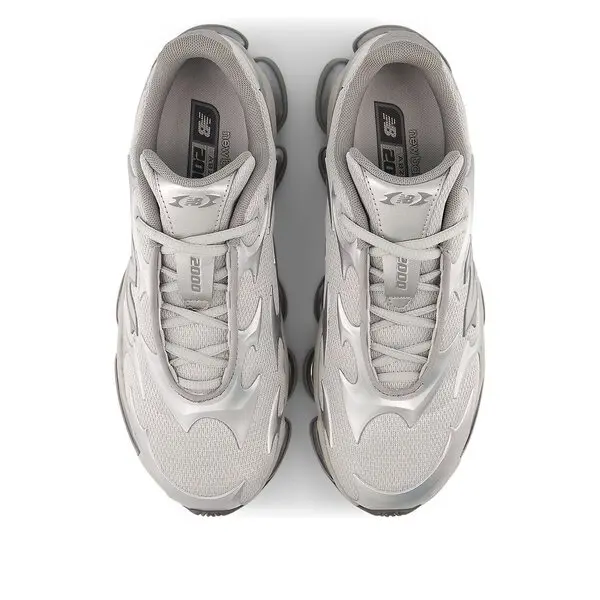 NEW BALANCE 2000 - Silver Metallic