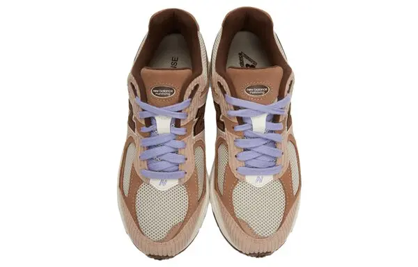 NEW BALANCE 2002r Corduroy Sneakers - Brown/khaki
