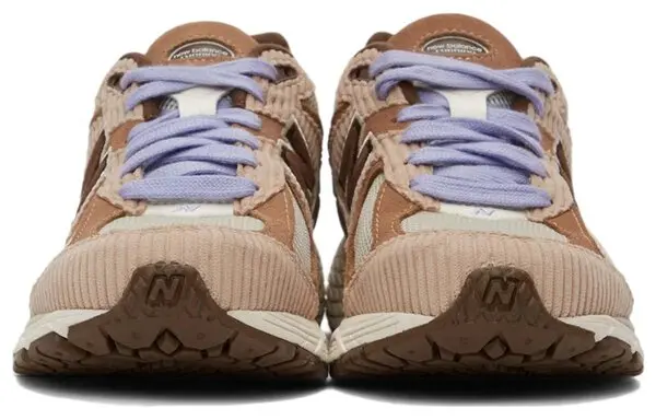 NEW BALANCE 2002r Corduroy Sneakers - Brown/khaki