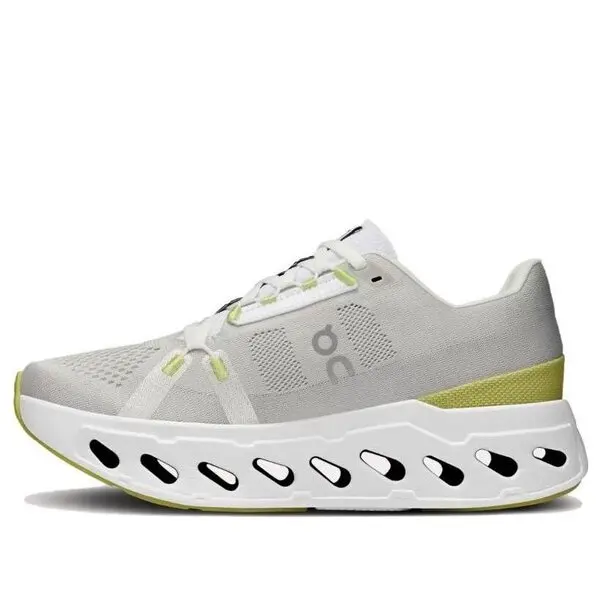 On Cloudeclipse Sneakers - White/sand