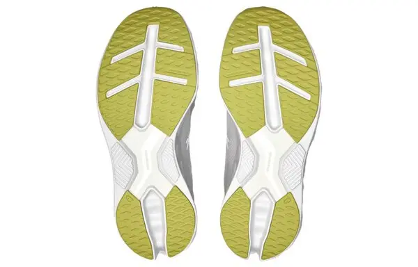 On Cloudeclipse Sneakers - White/sand