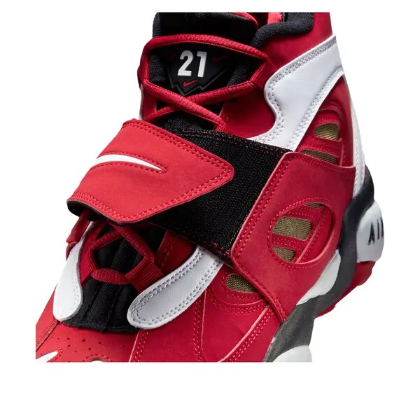 Nike Diamond Turf Ii Athletic Sneakers - Fire Red/white/black
