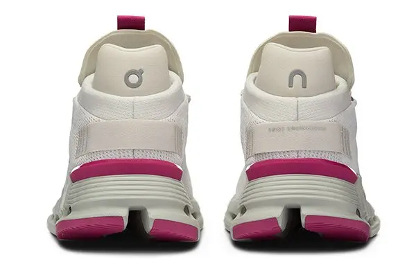On Cloudnova Sneakers - Undyed White/carnation