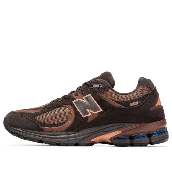 NEW BALANCE 2002r Sneakers - Chocolate Brown