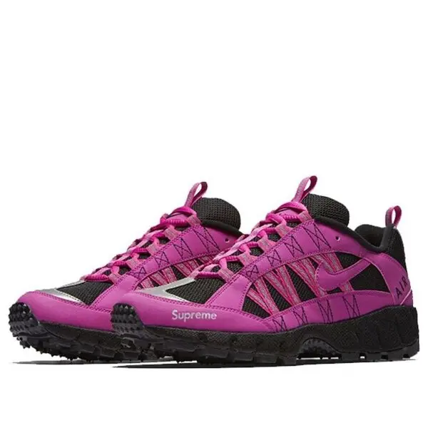 Nike X Supreme Air Humara 17 Sneakers - Fire Pink/black