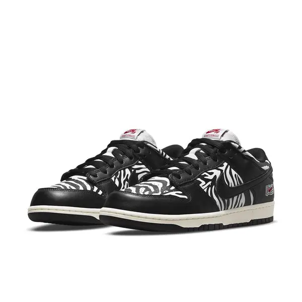 Nike Quartersnacks "zebra Cakes" Dunk Low Lx Sneakers - Black/white
