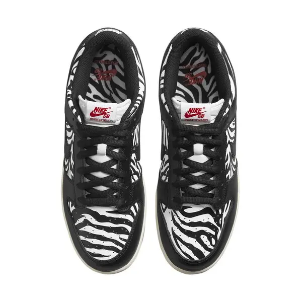Nike Quartersnacks "zebra Cakes" Dunk Low Lx Sneakers