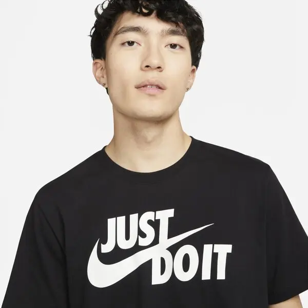 Nike Just Do It Swoosh T-shirt Asia Sizing 'black White