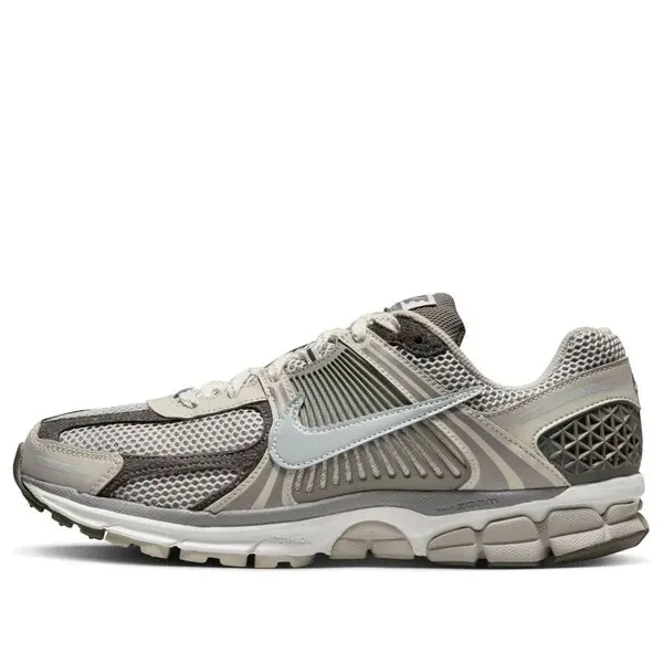 Nike Zoom Vomero "light Iron Ore" Sneakers - Grey