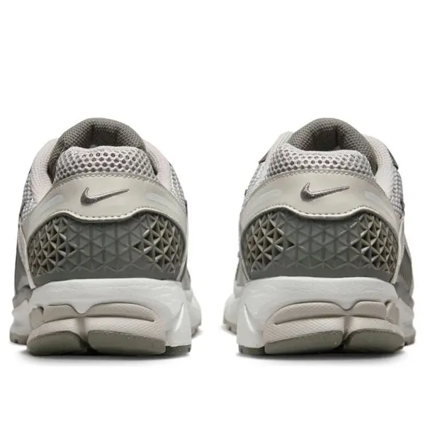 Nike Zoom Vomero 'light Iron Ore - Grey