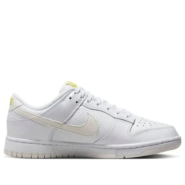Nike Dunk Low "yellow Heart" Sneakers