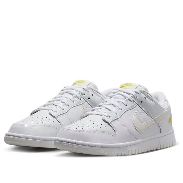 Nike Dunk Low "yellow Heart" Sneakers