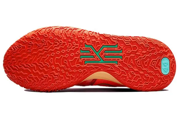 Nike Sneaker Room X Kyrie 7 'mom' Basketball Sneakers