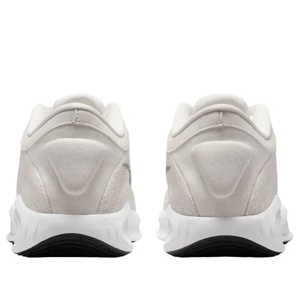 Nike Gt Hustle Academy Sneakers - Sail/white/black