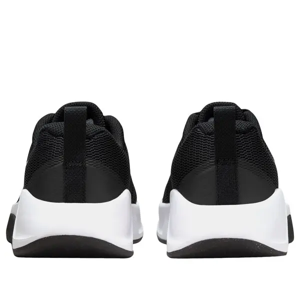 Nike Mc Trainer 3 Athletic Sneakers - Black/white