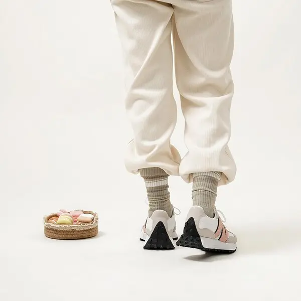 NEW BALANCE 327 Sneakers - White/pink/grey