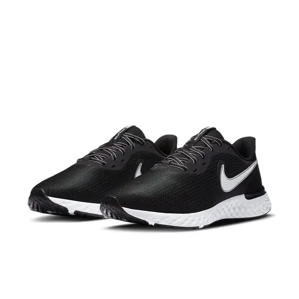 Nike Revolution 5 Ext Low Top Sneakers