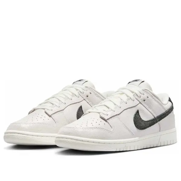 Nike Dunk Low Se Sneakers - White/black/team Red
