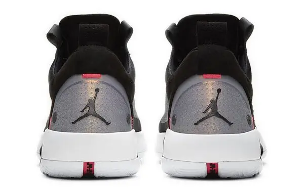 JORDAN 34 Low Pf Basketball Sneakers - Black/white