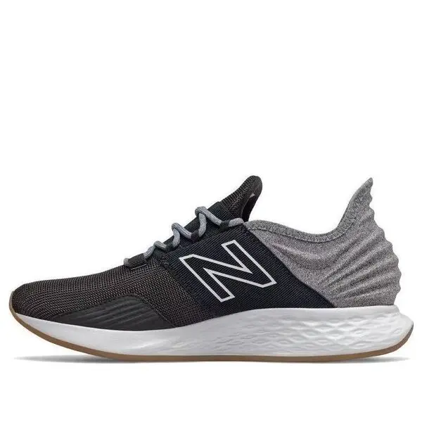 NEW BALANCE Fresh Foam Roav "tee Shirt Light Aluminum" Sneakers - Black