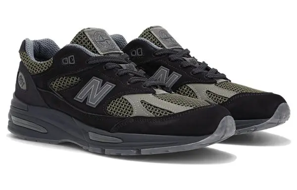NEW BALANCE X Stone Island 991v2 Made In England Sneakers - Black/olive/grey