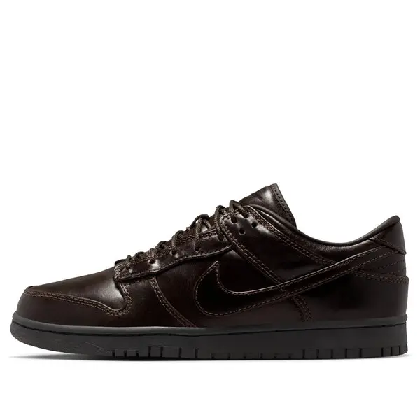 Nike Dunk Low - Brown