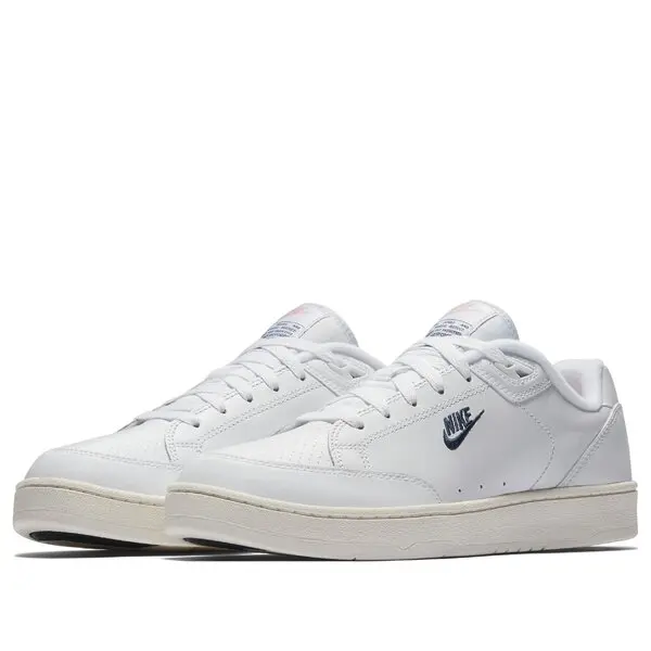 Nike Grandstand 2 Low Top Sneakers