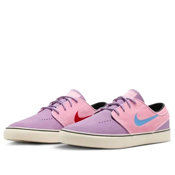 Nike Janoski+ Sneakers