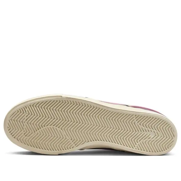 Nike Janoski+ Sneakers