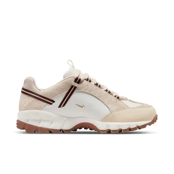 Nike X Jacquemus Air Humara Lx "sail" Sneakers - Light Bone/gold/sail