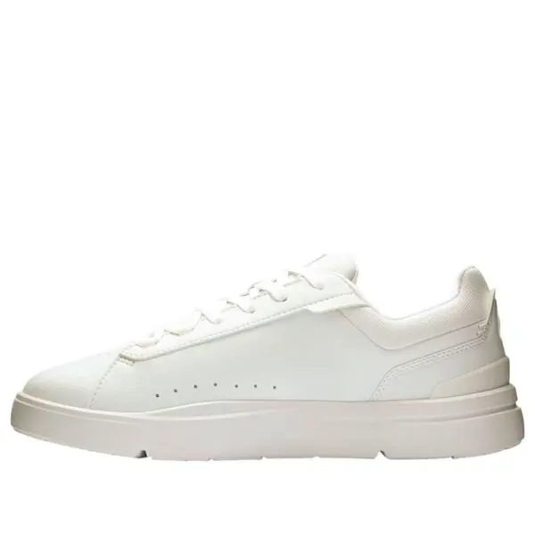 On The Roger Advantage Sneakers - White
