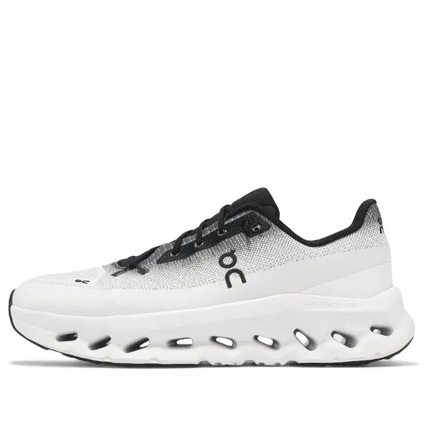 On Cloudtilt Sneakers - Black/ivory