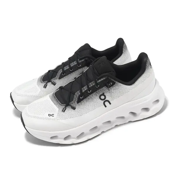 On Cloudtilt Sneakers - Black/ivory