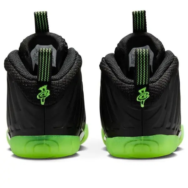 Nike Foamposite One Sneakers