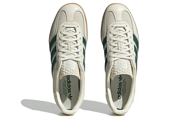 Adidas Gazelle Sneakers - White/cream