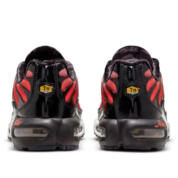 Nike Max Plus "sisterhood" Sneakers - Red/black