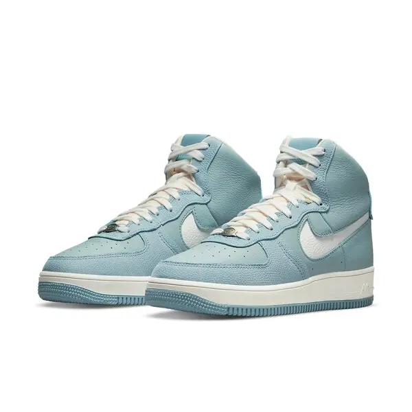 Nike Force 1 High Sculpt Sneakers
