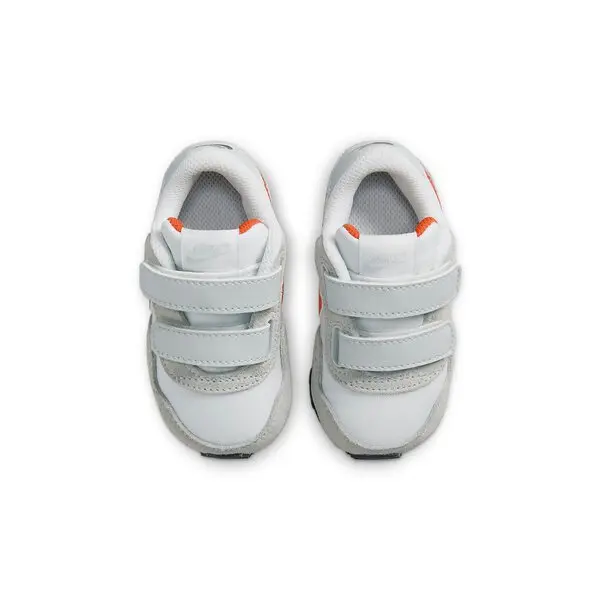 Nike Md Valiant Low Top Sneakers