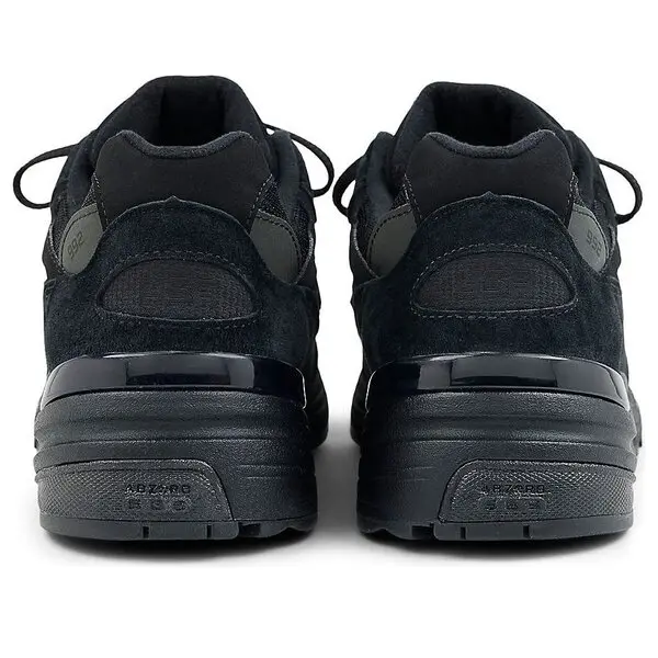 NEW BALANCE 992 Sneakers - Black