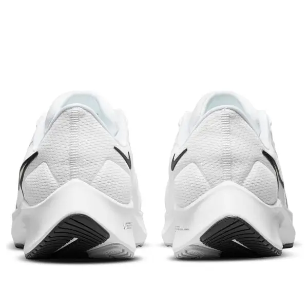 Nike Zoom Pegasus 38 Athletic Sneakers