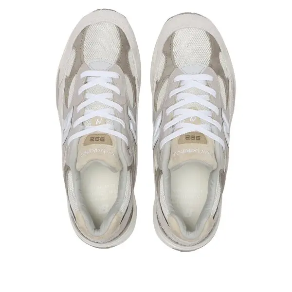 NEW BALANCE 992 Made In Usa Sneakers - Moonrock/mushroom