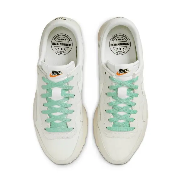 Nike Pegasus 83 Premium Sneakers - White/green