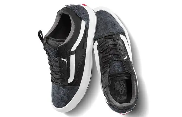 VANS Old Skool Cap Regrind Sneakers