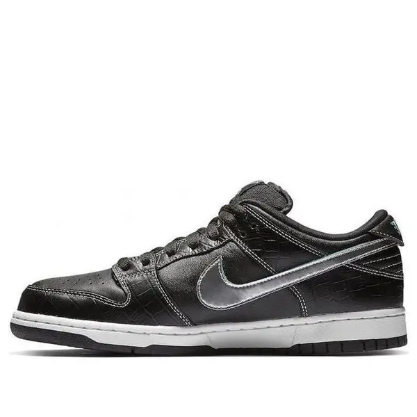 Nike X Diamond Supply Co. Sb Dunk Low Pro 'black Diamond