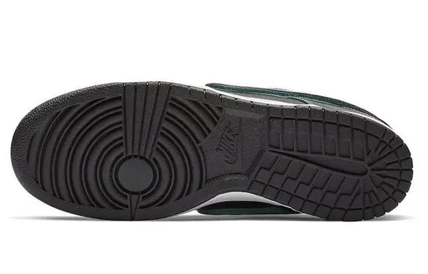 Nike X Diamond Supply Co. Sb Dunk Low Pro 'black Diamond